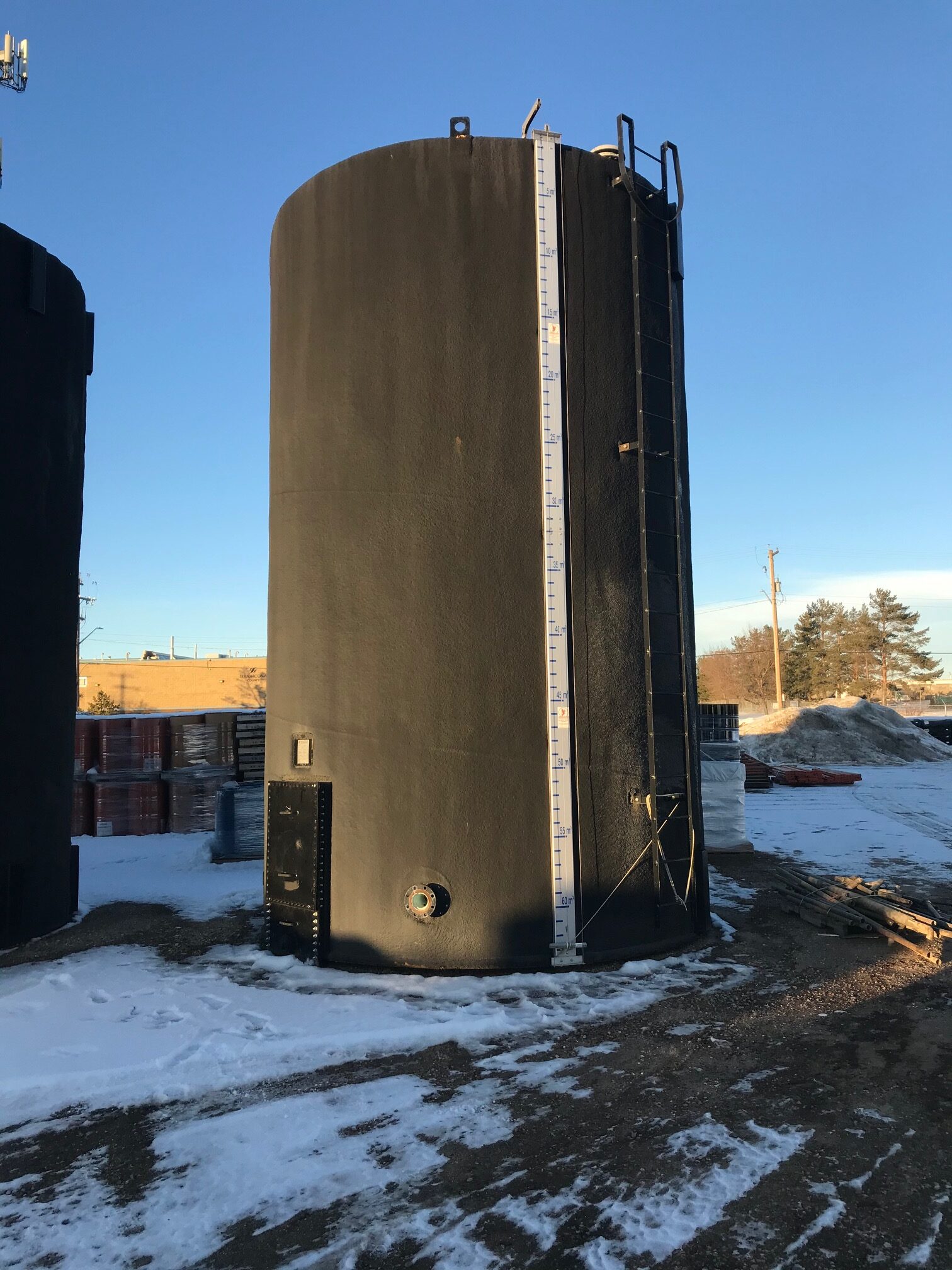 Interior Tank Moves. - Encore Trucking & Transport Ltd.